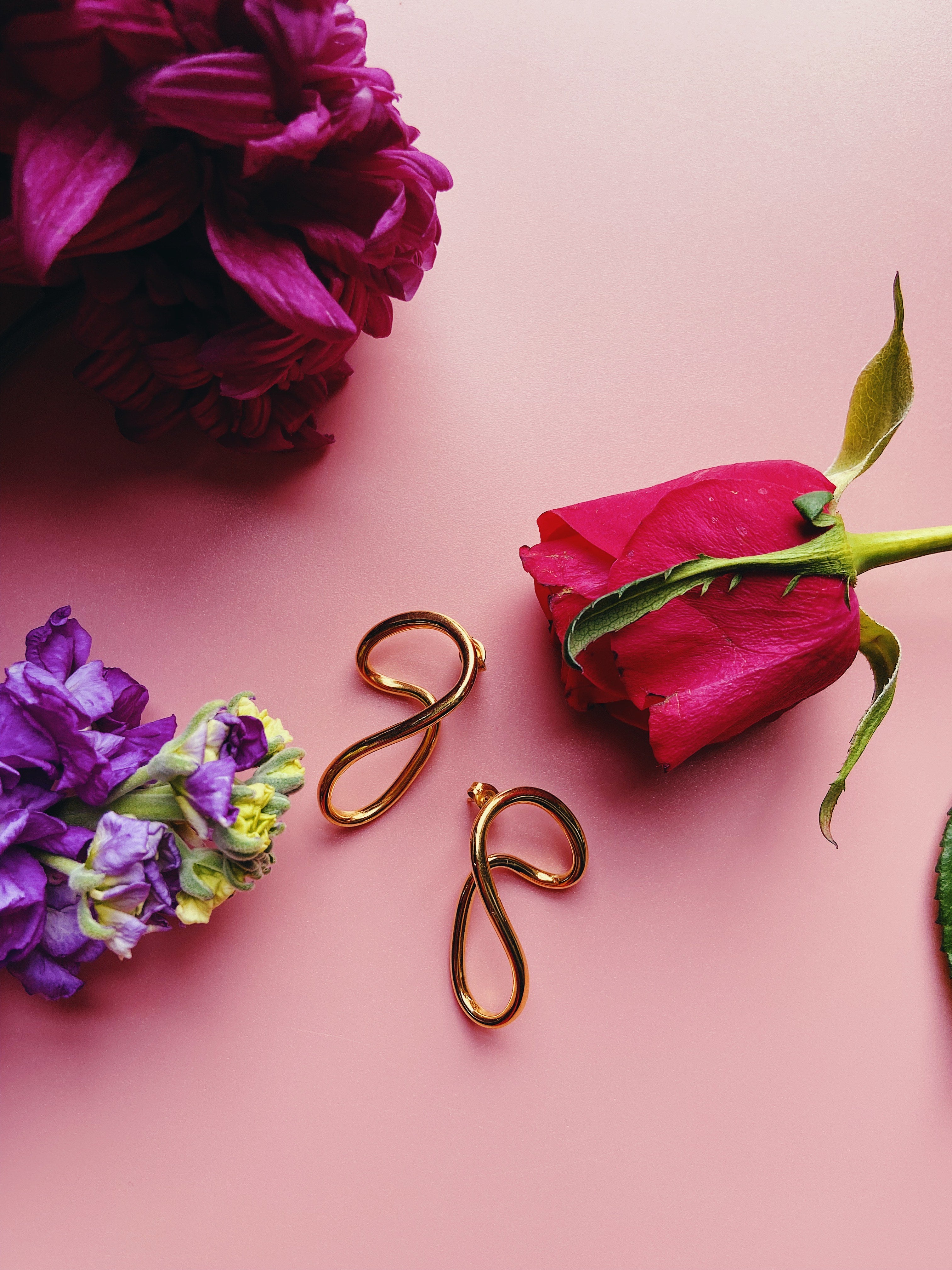 Mini Hayati Earrings Gold | Milgo Awad